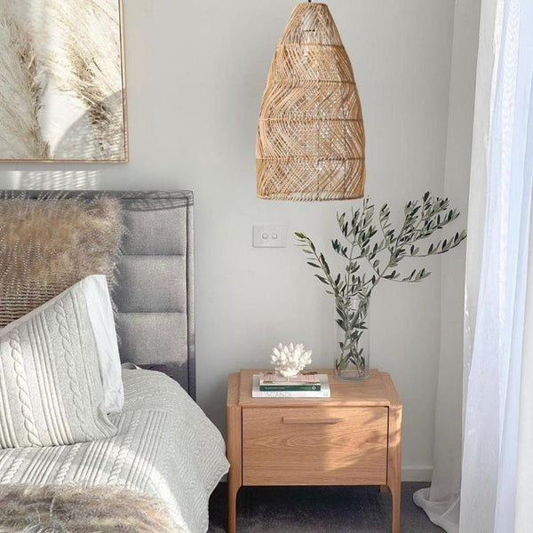 TIPS: How to Style Your Dining Table with Lighting & Tableware ...